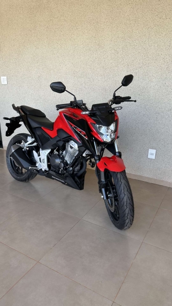 HONDA TWISTER 300 F 0km 21/10 :: Marlon